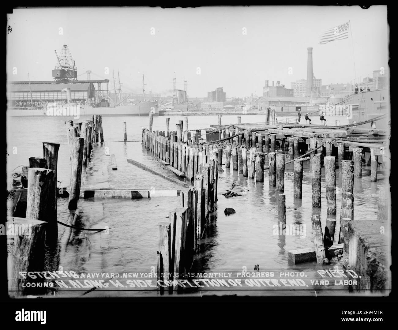 End of pier construction Black and White Stock Photos & Images - Alamy