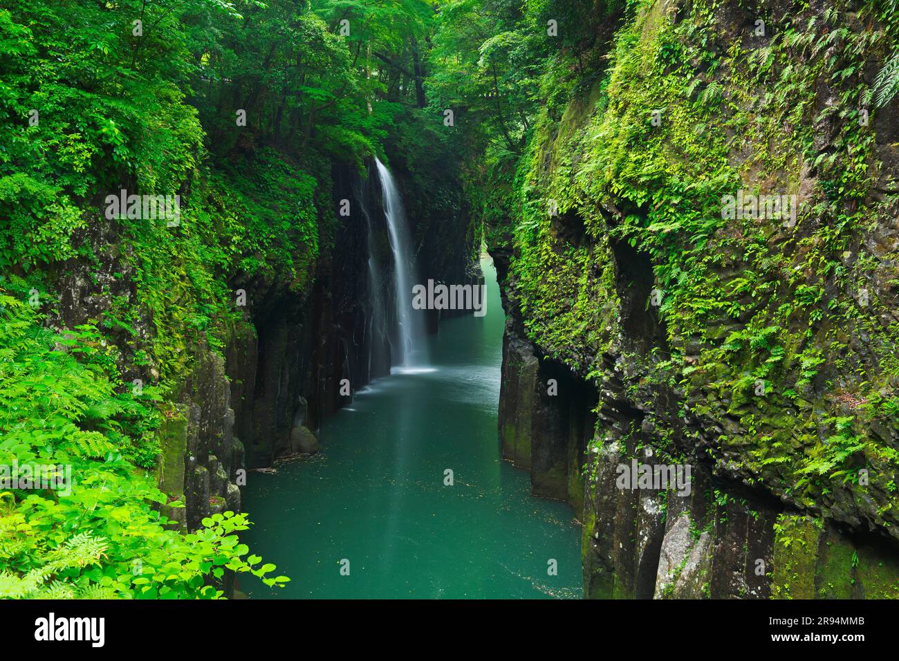 Takachiho Gorge, Manai Waterfall Stock Photo - Alamy