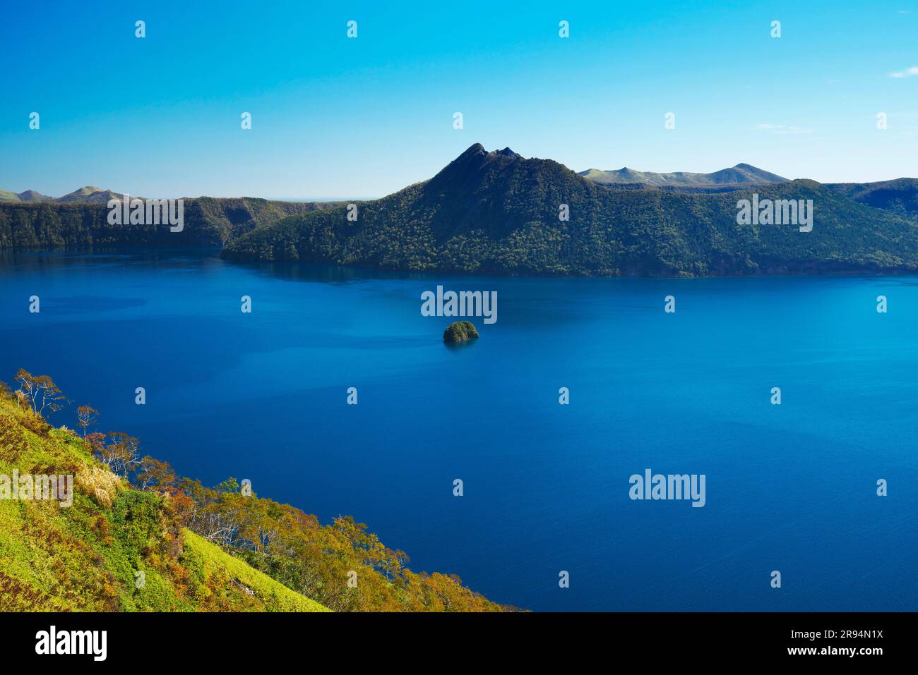 Lake Mashu during autumn Stock Photo - Alamy