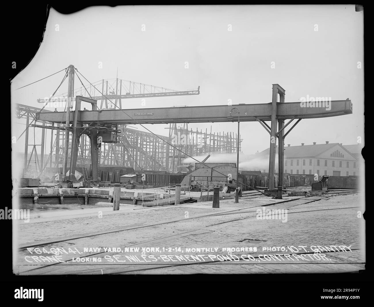 10 ton gantry crane hi-res stock photography and images - Alamy