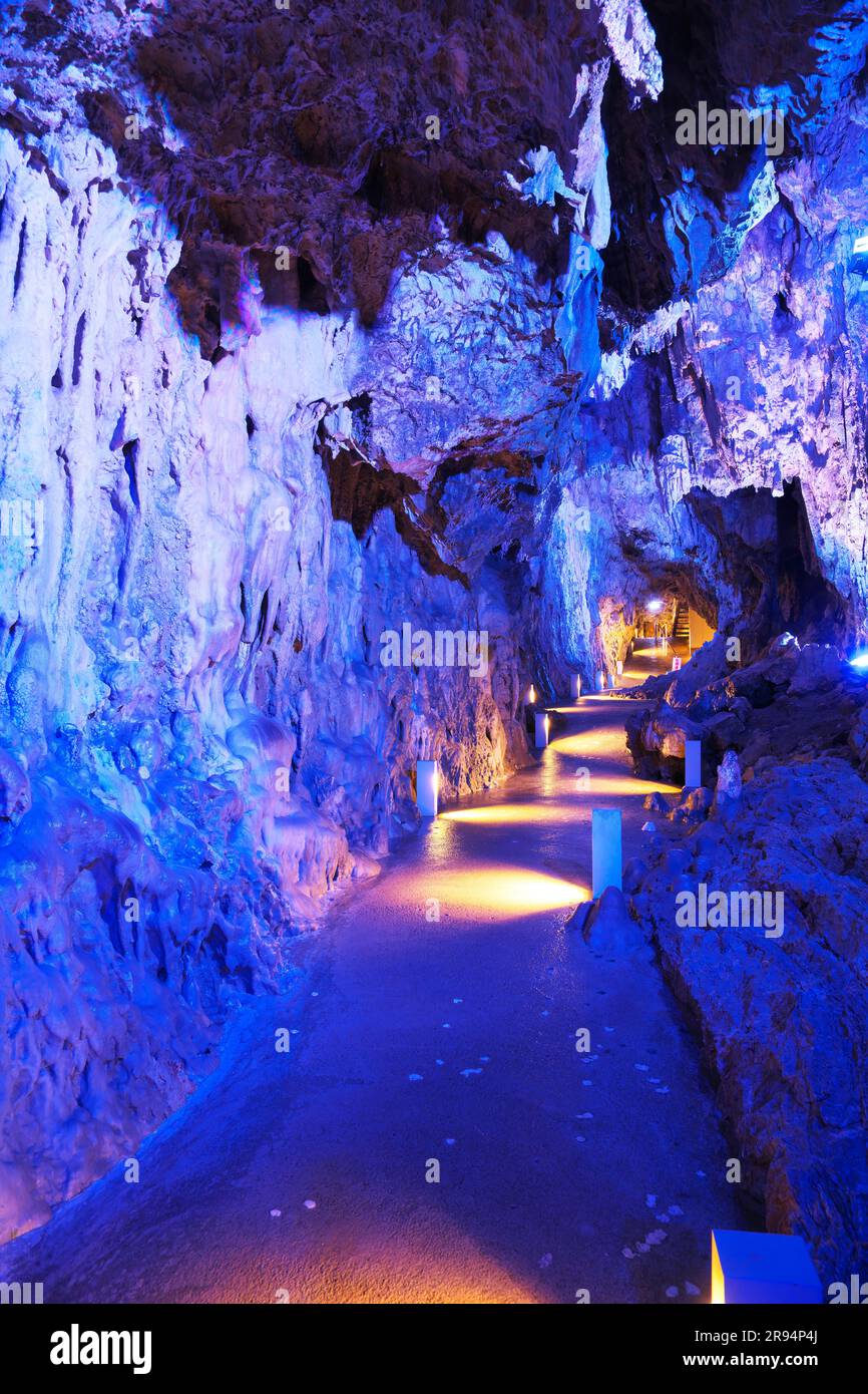 Cave 22 hi-res stock photography and images - Alamy