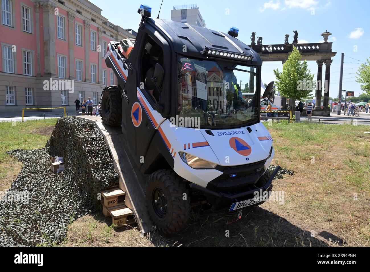 Armed vehicle defense course hi-res stock photography and images - Alamy