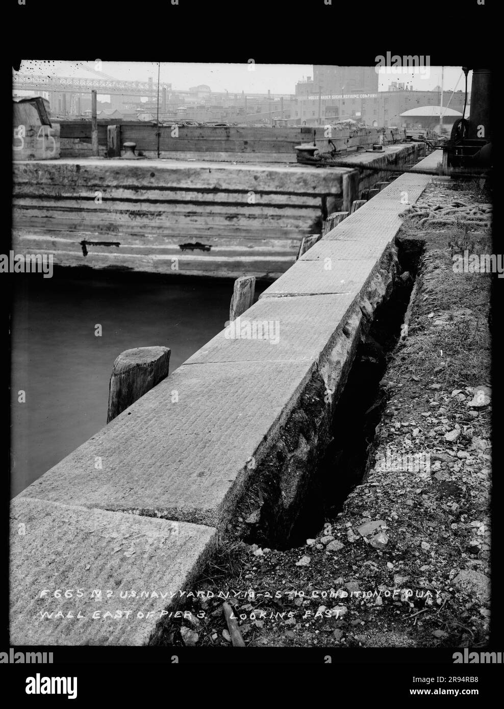 New quay pier Black and White Stock Photos & Images - Alamy