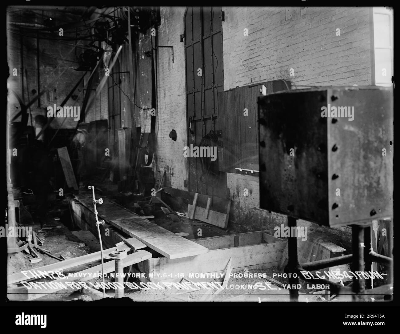 Foundation block Black and White Stock Photos & Images - Alamy