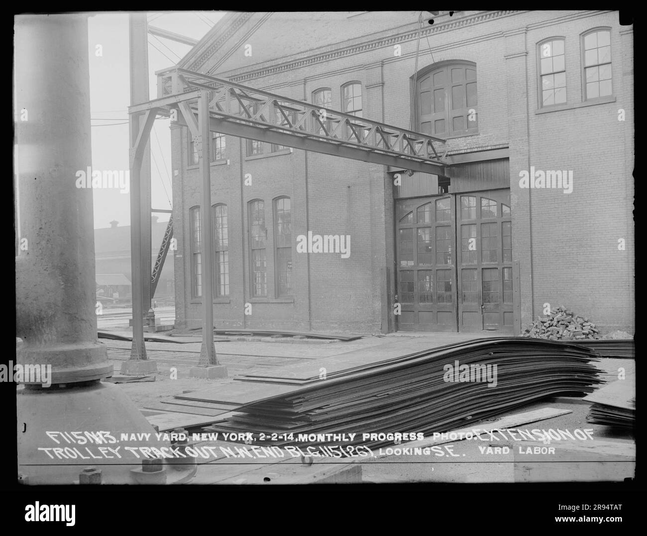 Looking northwest southeast Black and White Stock Photos & Images - Alamy