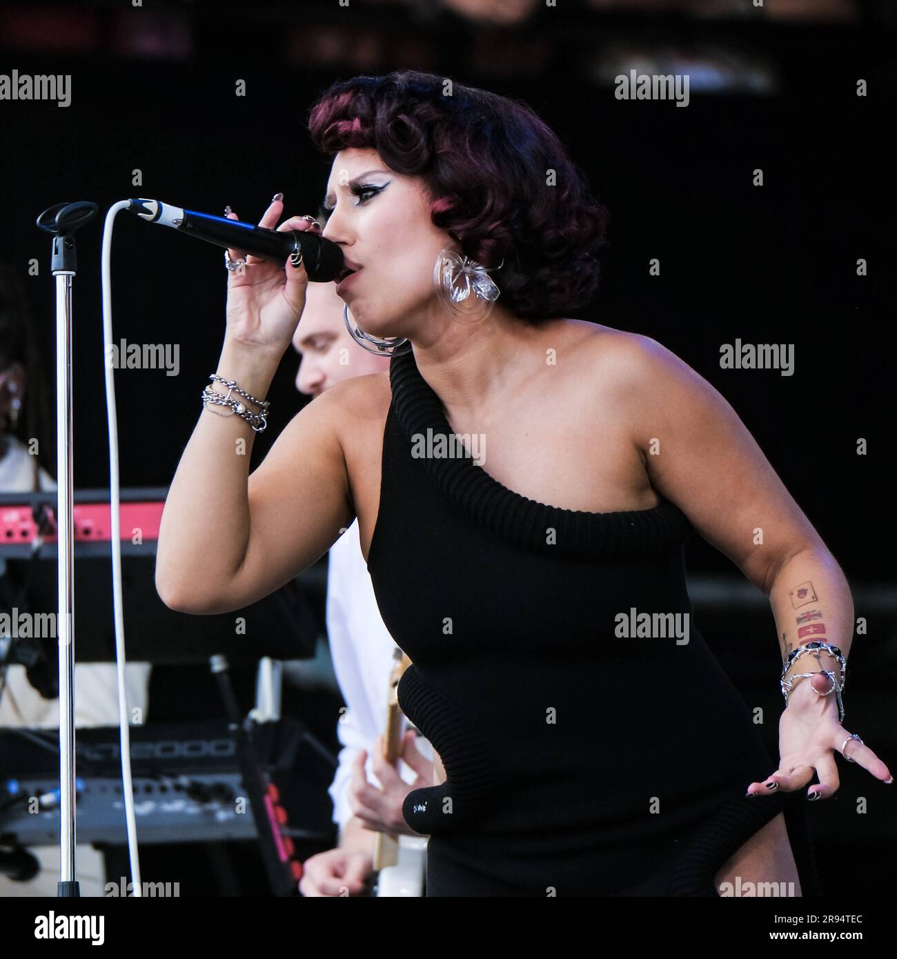 Glastonbury, UK. 24th June, 2023. RAYE ( Rachel Agatha Keen ...