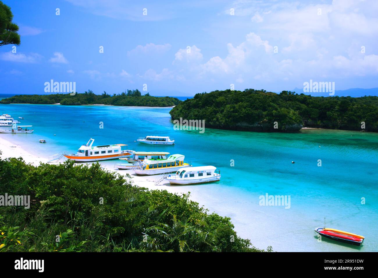 Ishigaki beach hi-res stock photography and images - Alamy
