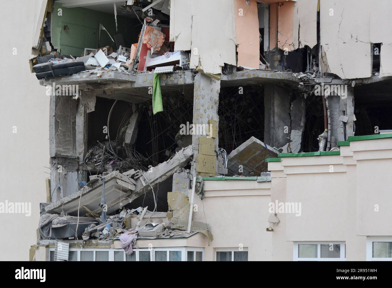 Kyiv, Ukraine. 24th June, 2023. View of a damaged apartment building by ...