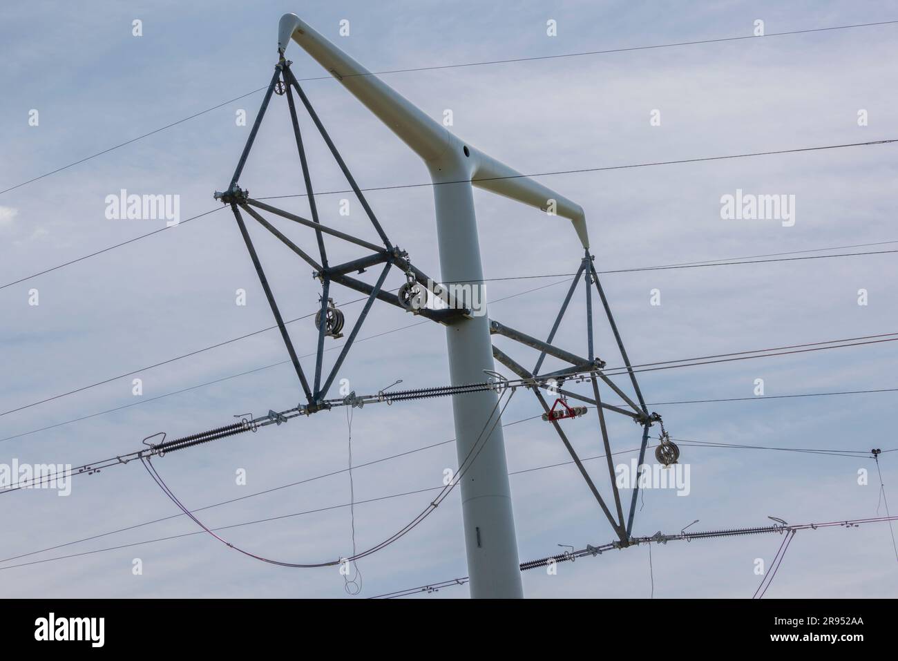 Cable pulling construction hi-res stock photography and images - Alamy