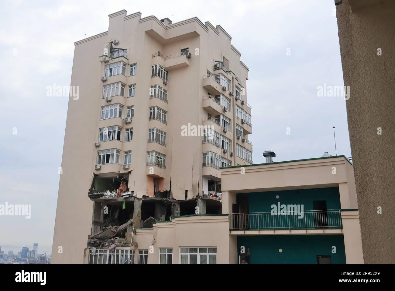 Kyiv, Ukraine. 24th June, 2023. View of a damaged apartment building by ...