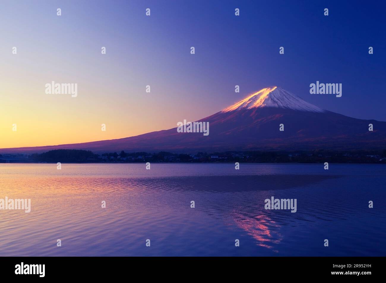 Mt Fuji Sunrise Stock Photo - Alamy
