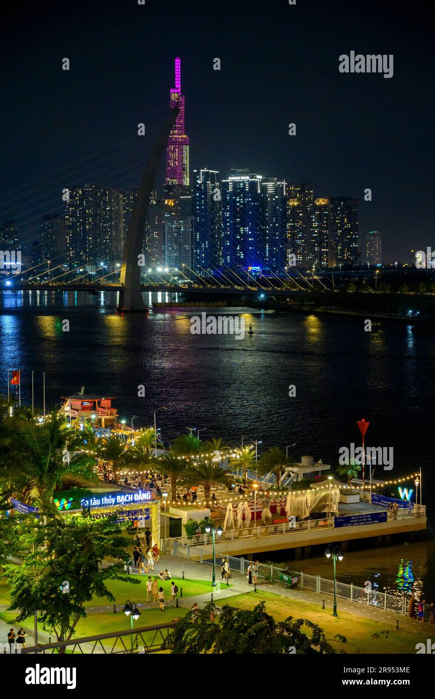 Nighttime view of Saigon River, Ba Son bridge and Vinpearl Landmark 81 ...