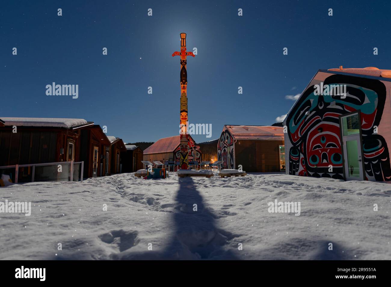 Winter moon native american hi-res stock photography and images - Alamy