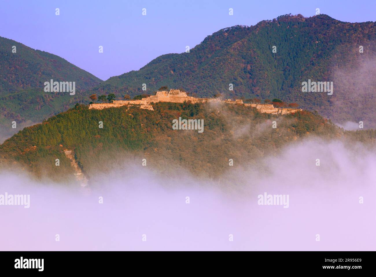 Takeda Castle Ruins and a sea of clouds Stock Photo - Alamy