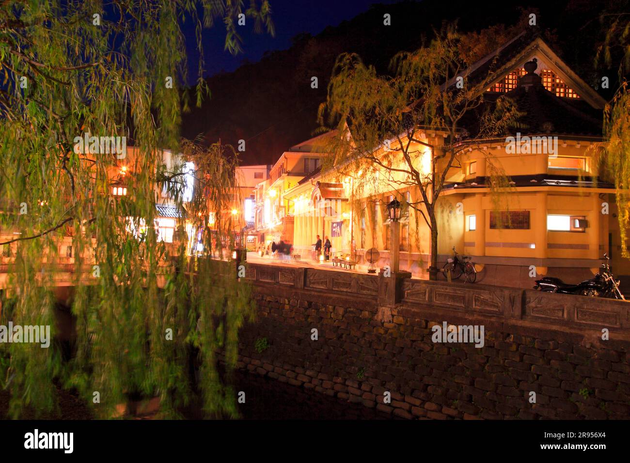 Kinosaki hot springs Stock Photo - Alamy