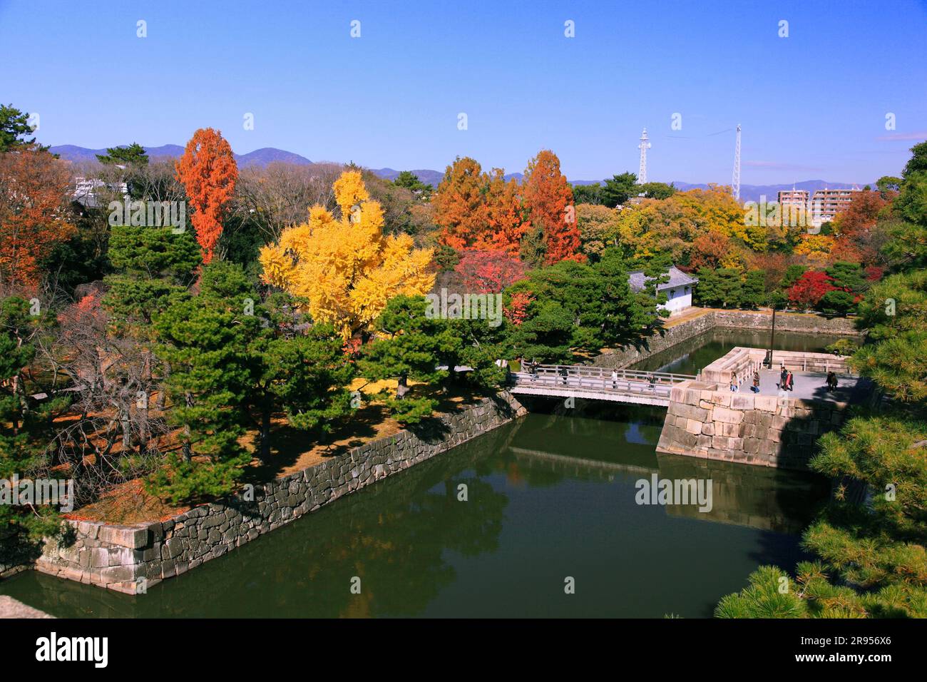 Inner moat of Nijo Castle with foliage Stock Photo - Alamy