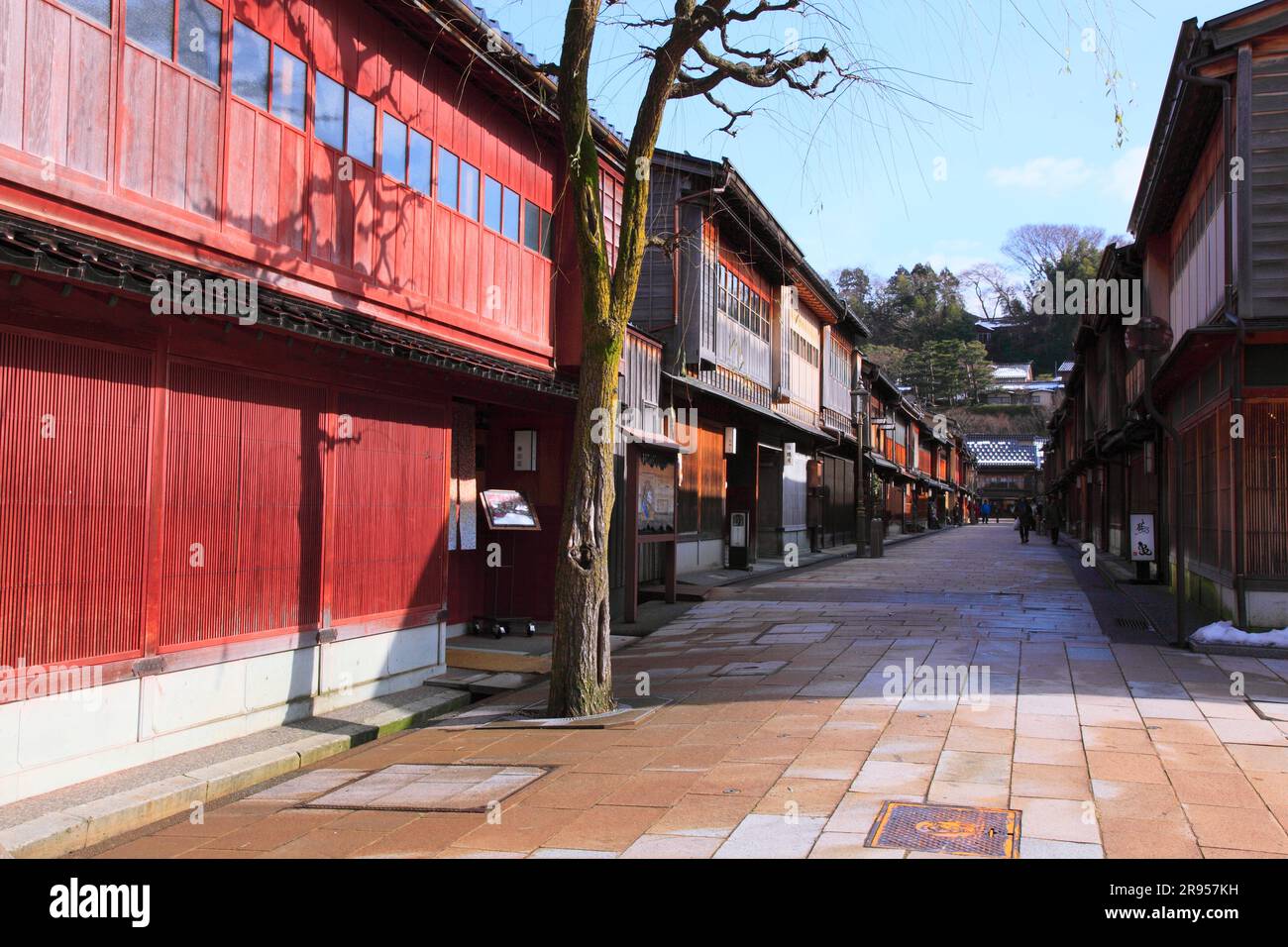 Japan winter street hi-res stock photography and images - Alamy