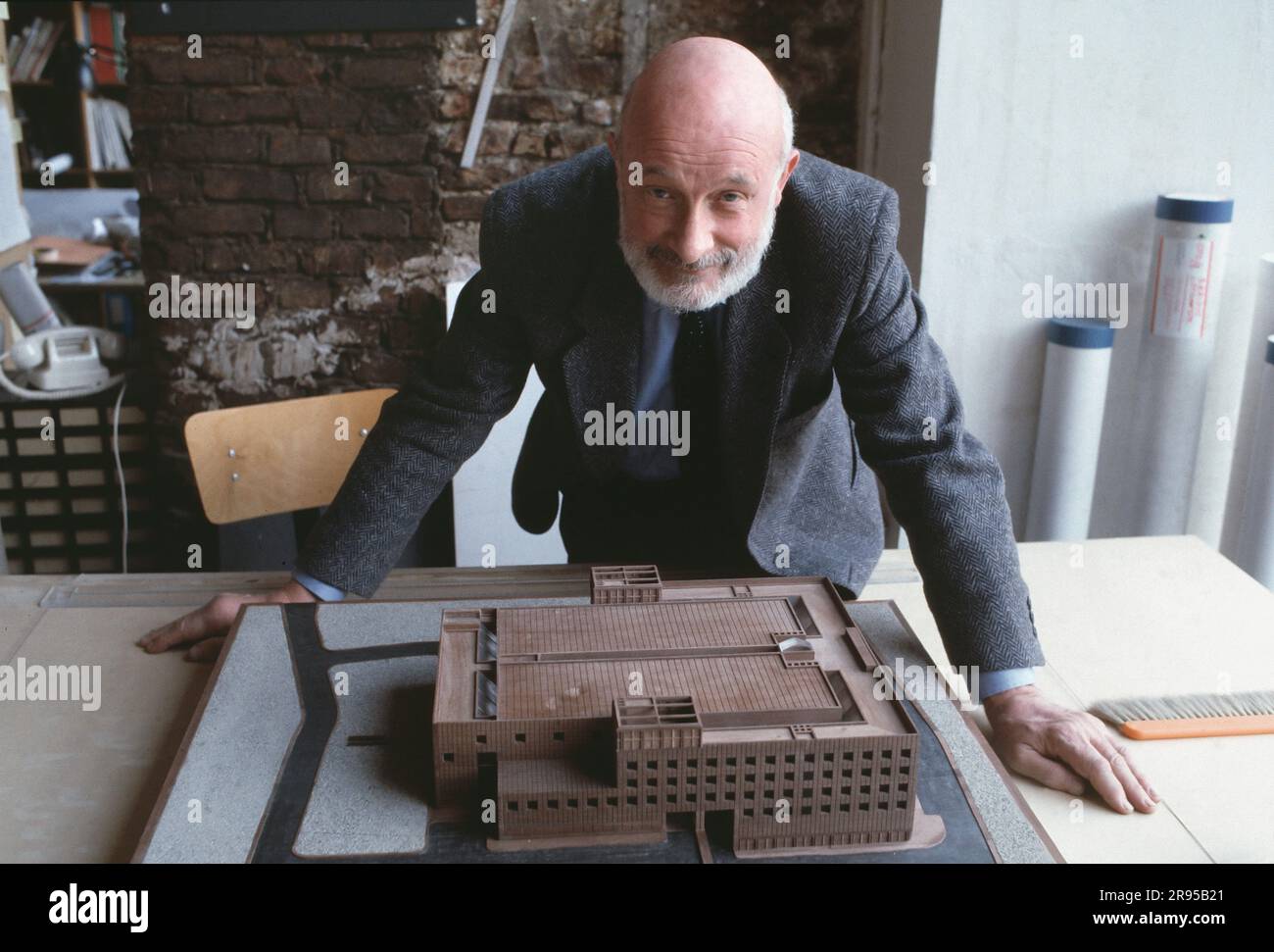 - L'architetto Vittorio Gregotti - The architect Vittorio Gregotti ...