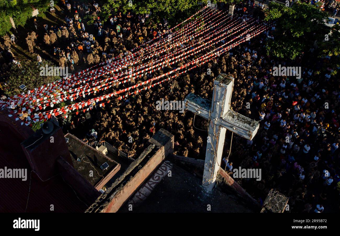 Mud people festival manila hi-res stock photography and images - Alamy