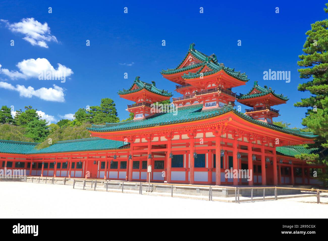 Heian Jingu Shrine in summer Stock Photo - Alamy