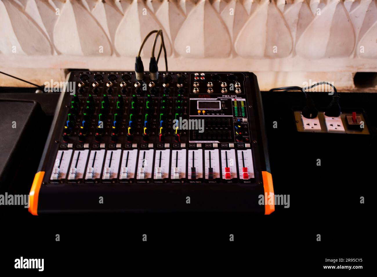 Mixing amp hi-res stock photography and images - Alamy