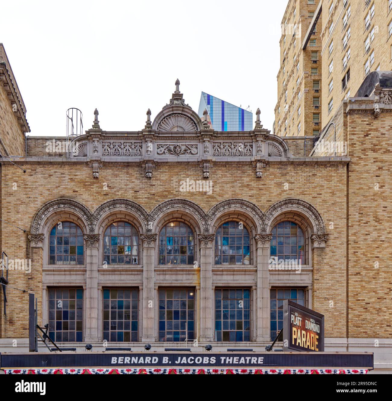 242 west 45th street hi-res stock photography and images - Alamy