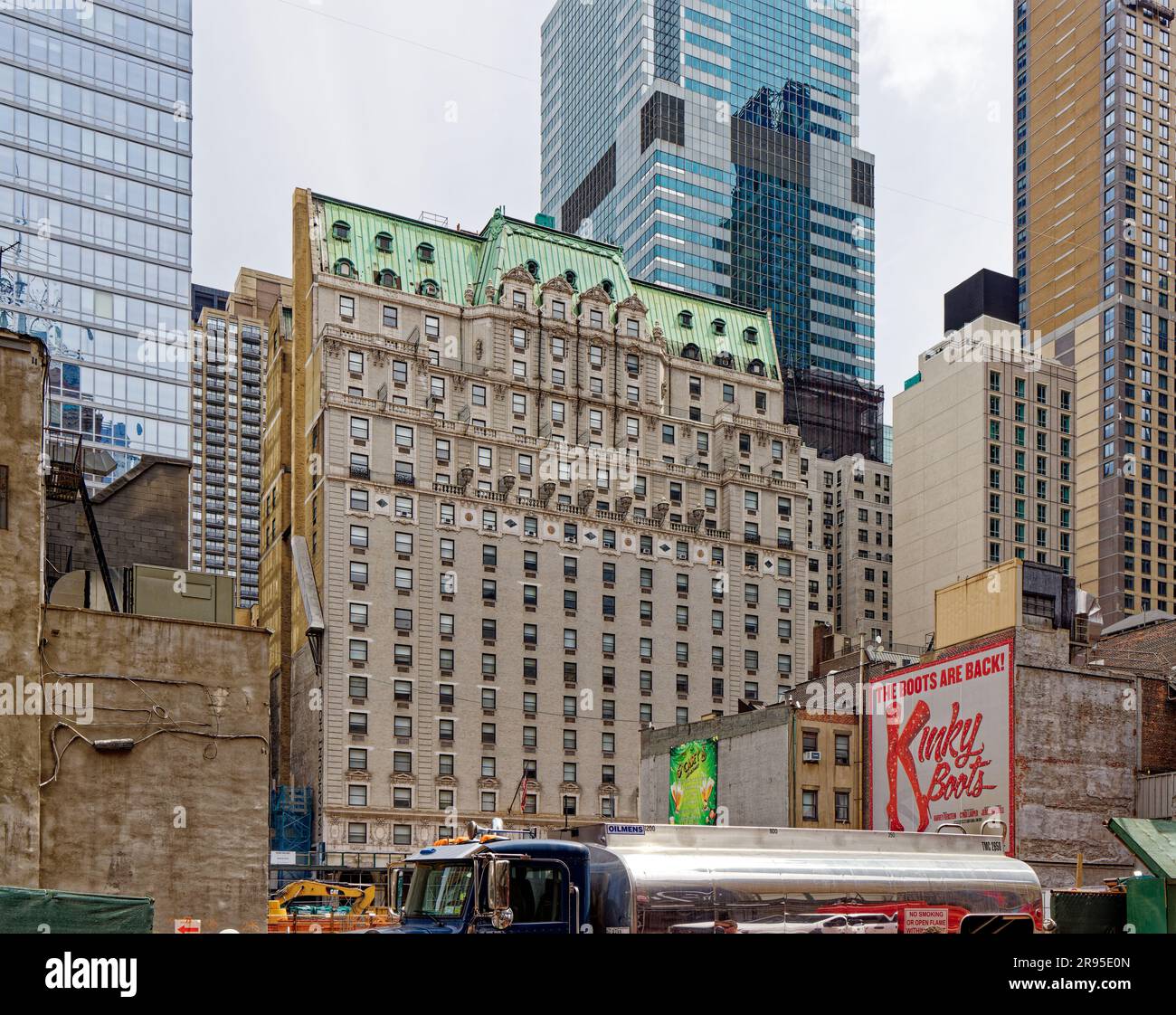Paramount Hotel Times Square, a NYC landmark, has its 46th Street ...