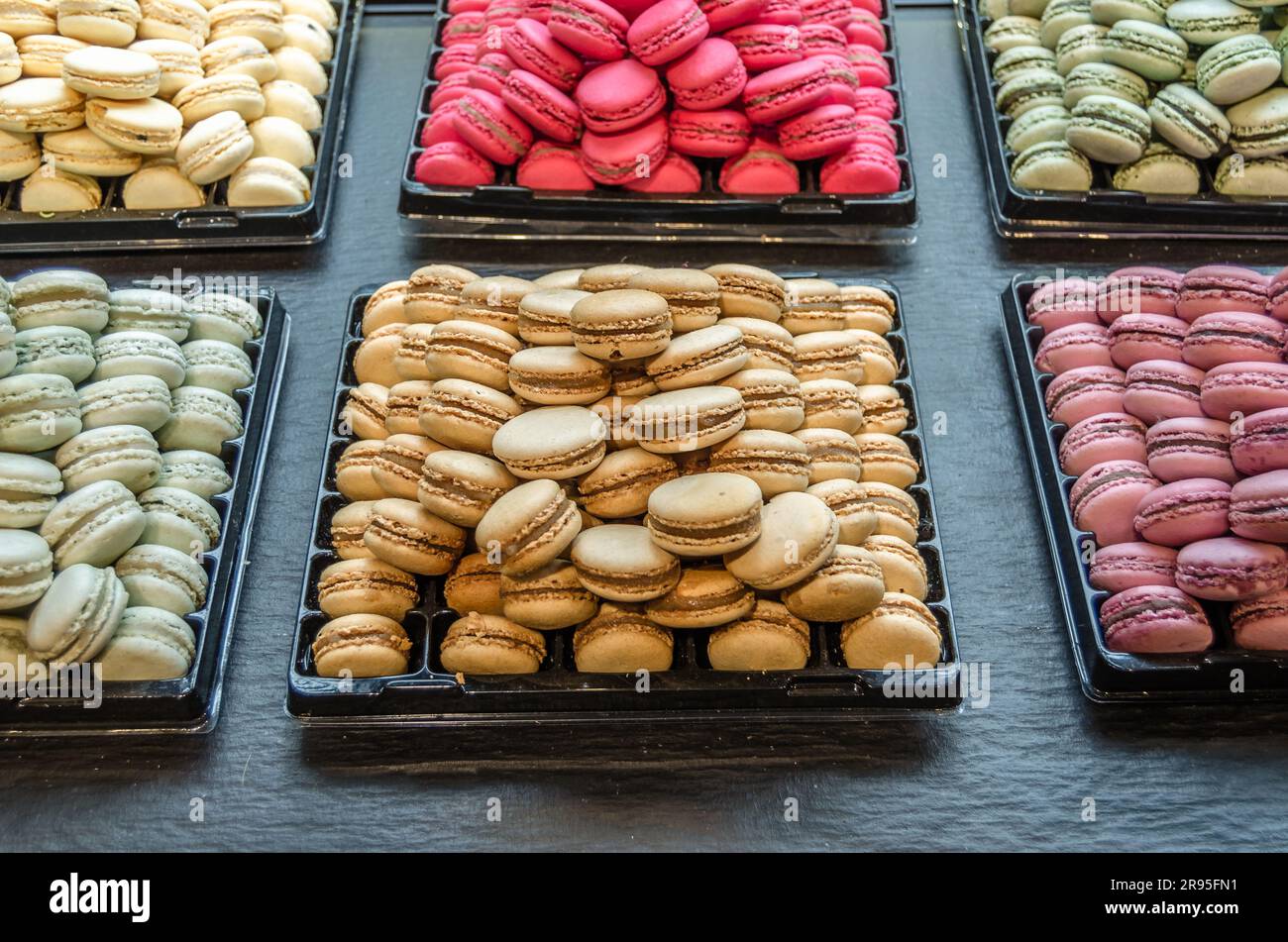 Macarons in a French pastry shop Stock Photo - Alamy