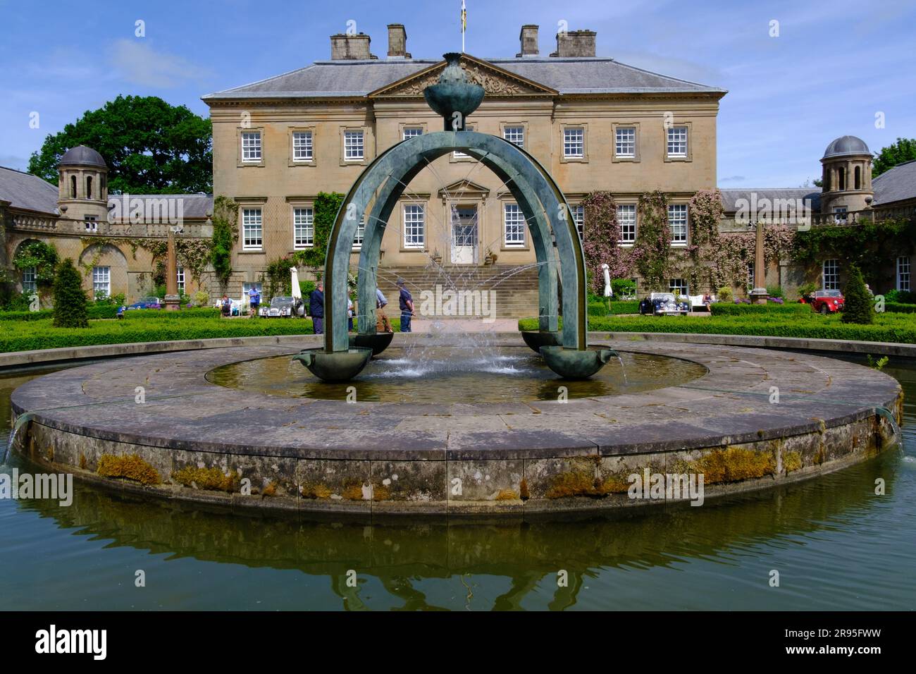 Summer house at dumfries house hi-res stock photography and images - Alamy