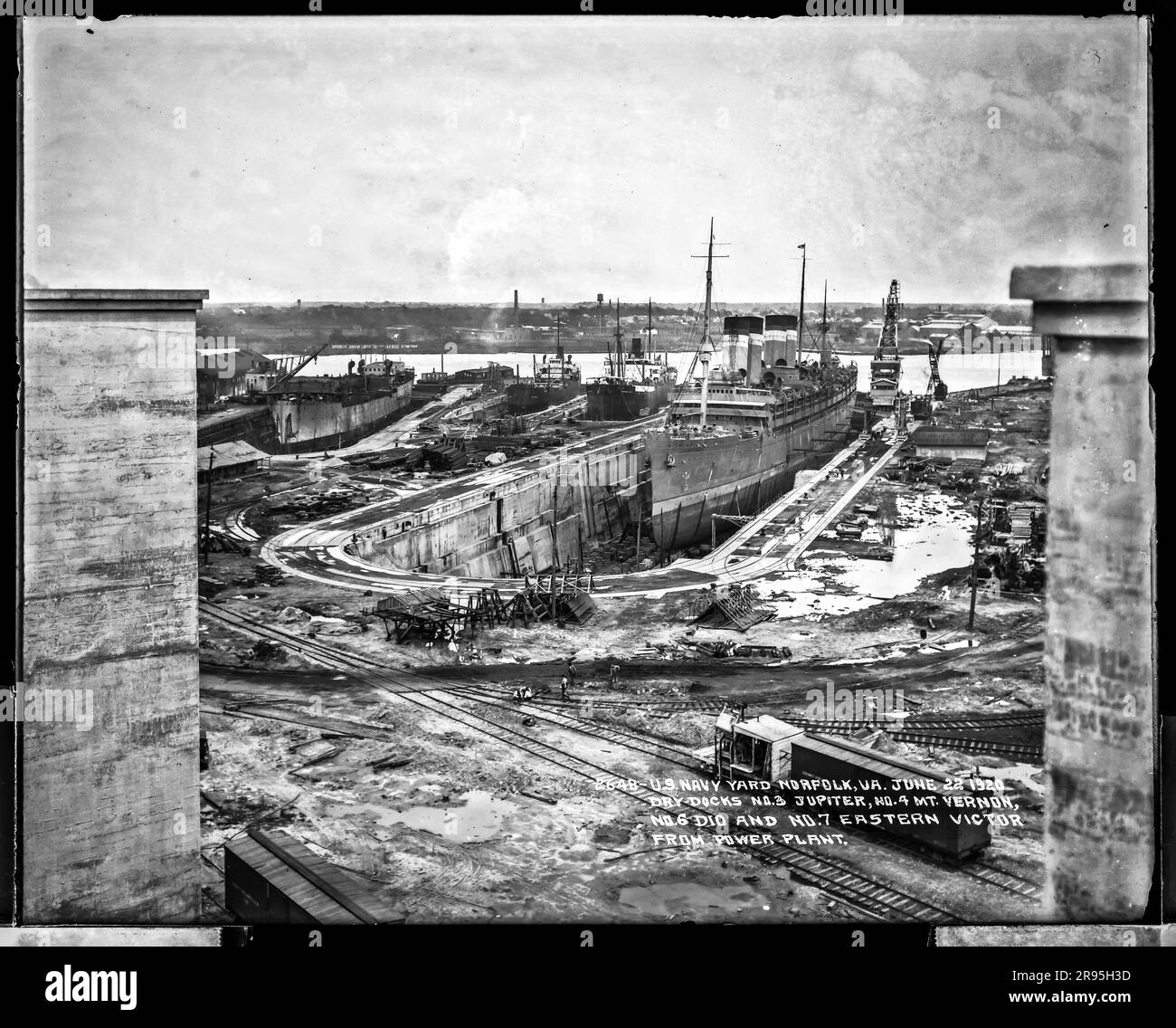 Shipbuilding navy history historical archive archival hi-res stock ...