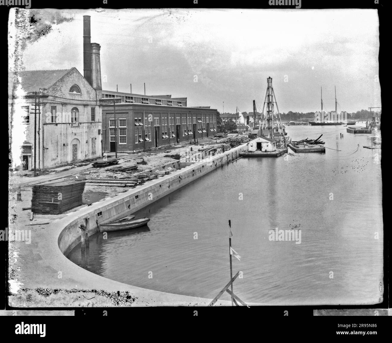 Historic photographs of the Norfolk Naval shipyard located in the Fifth ...