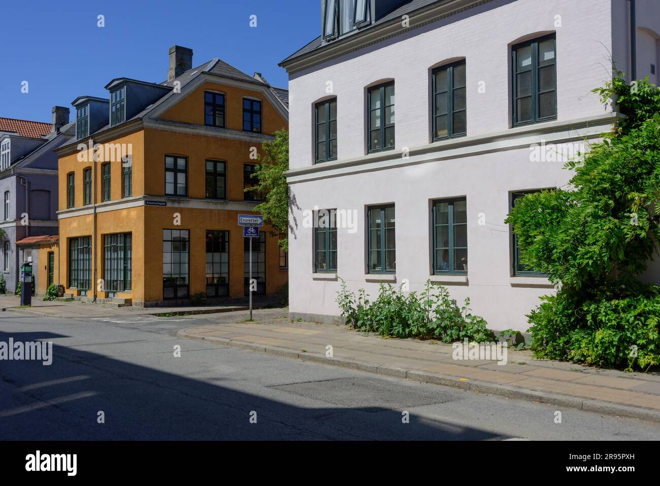 Kopenhagen, historische Wohnsiedlung Nyboder // Copenhagen, historic ...