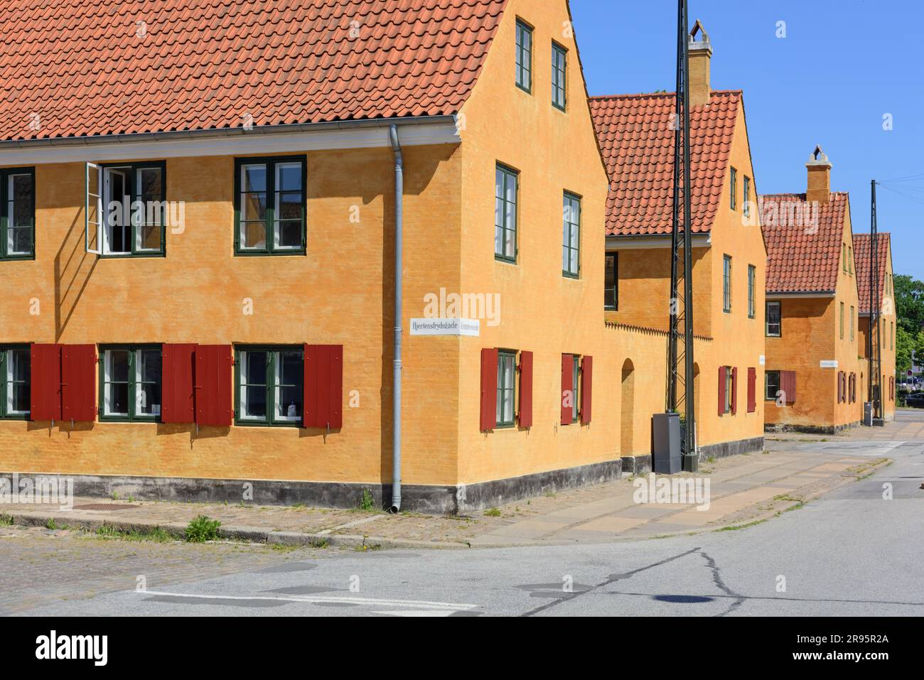 Kopenhagen, historische Wohnsiedlung Nyboder // Copenhagen, historic ...