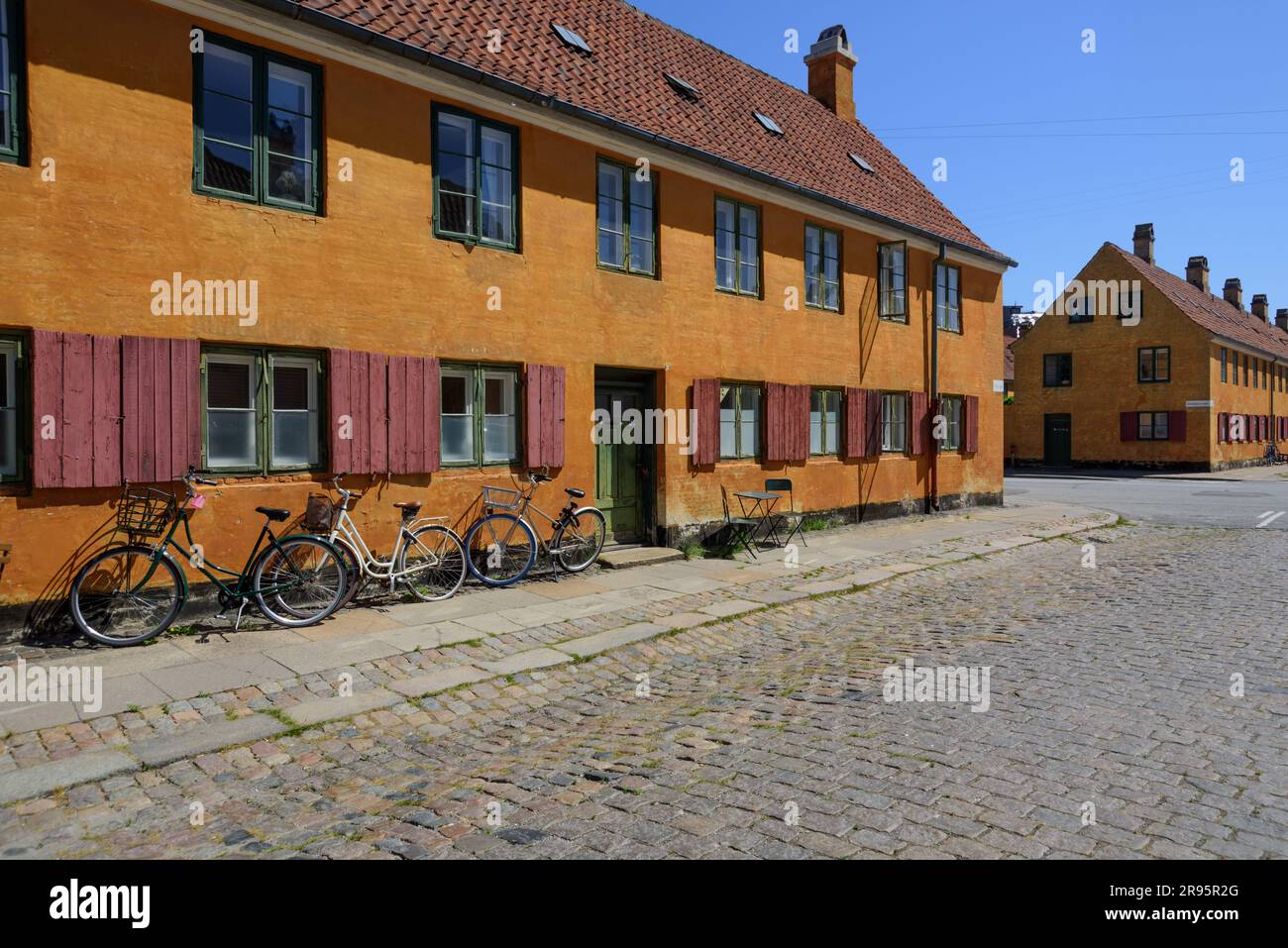 Kopenhagen, historische Wohnsiedlung Nyboder // Copenhagen, historic ...