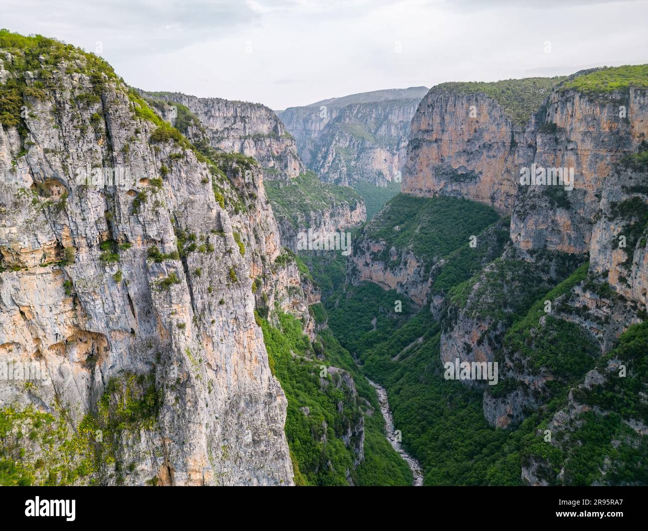 Deepest gorge hi-res stock photography and images - Alamy
