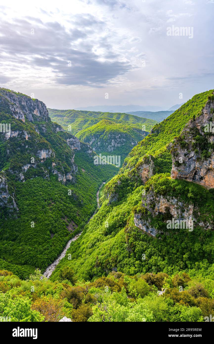 Deepest gorge hi-res stock photography and images - Alamy