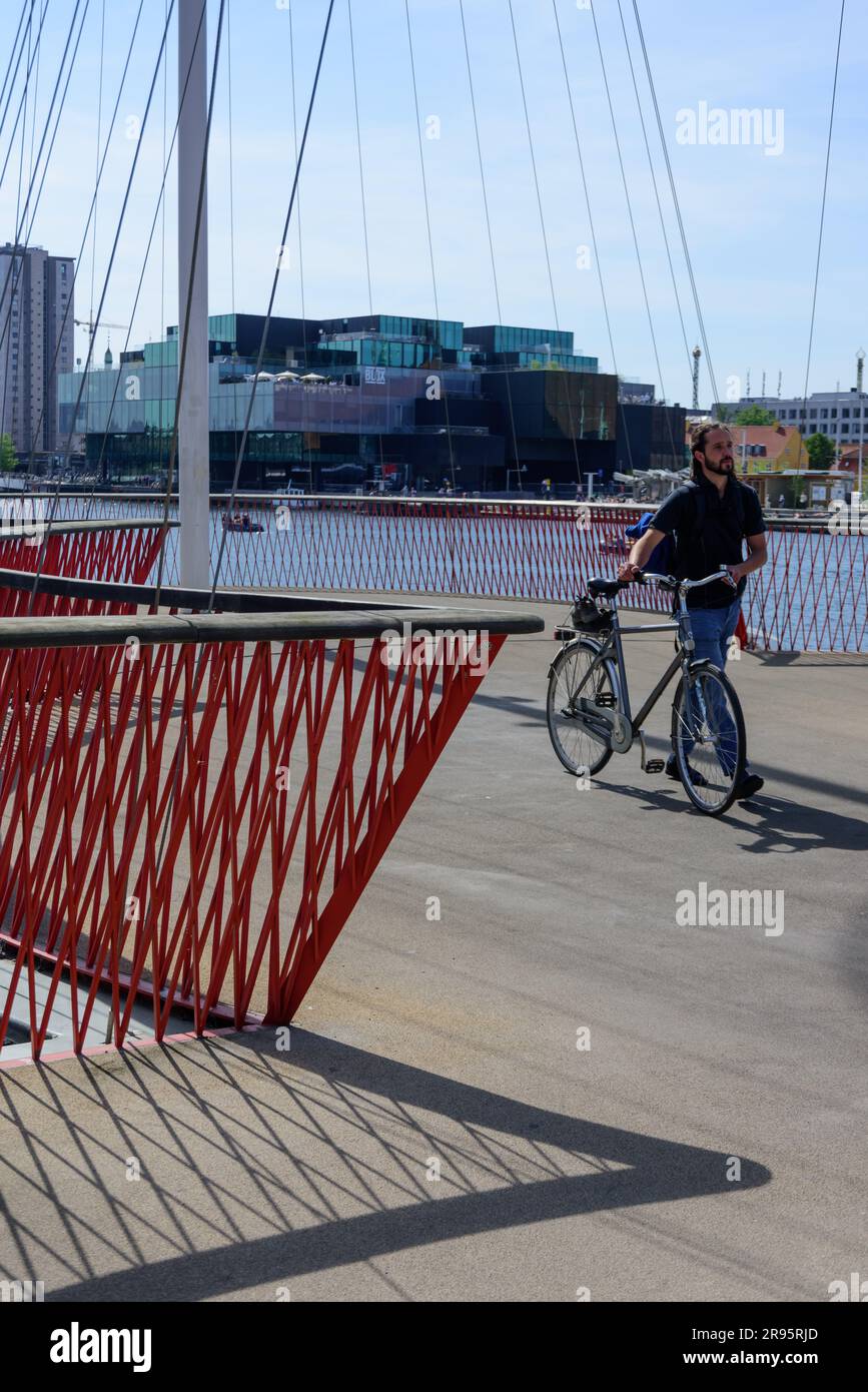 Kopenhagen, Hafen, Kreisbrücke, Cirkelbroen // Copenhagen, Harbour ...