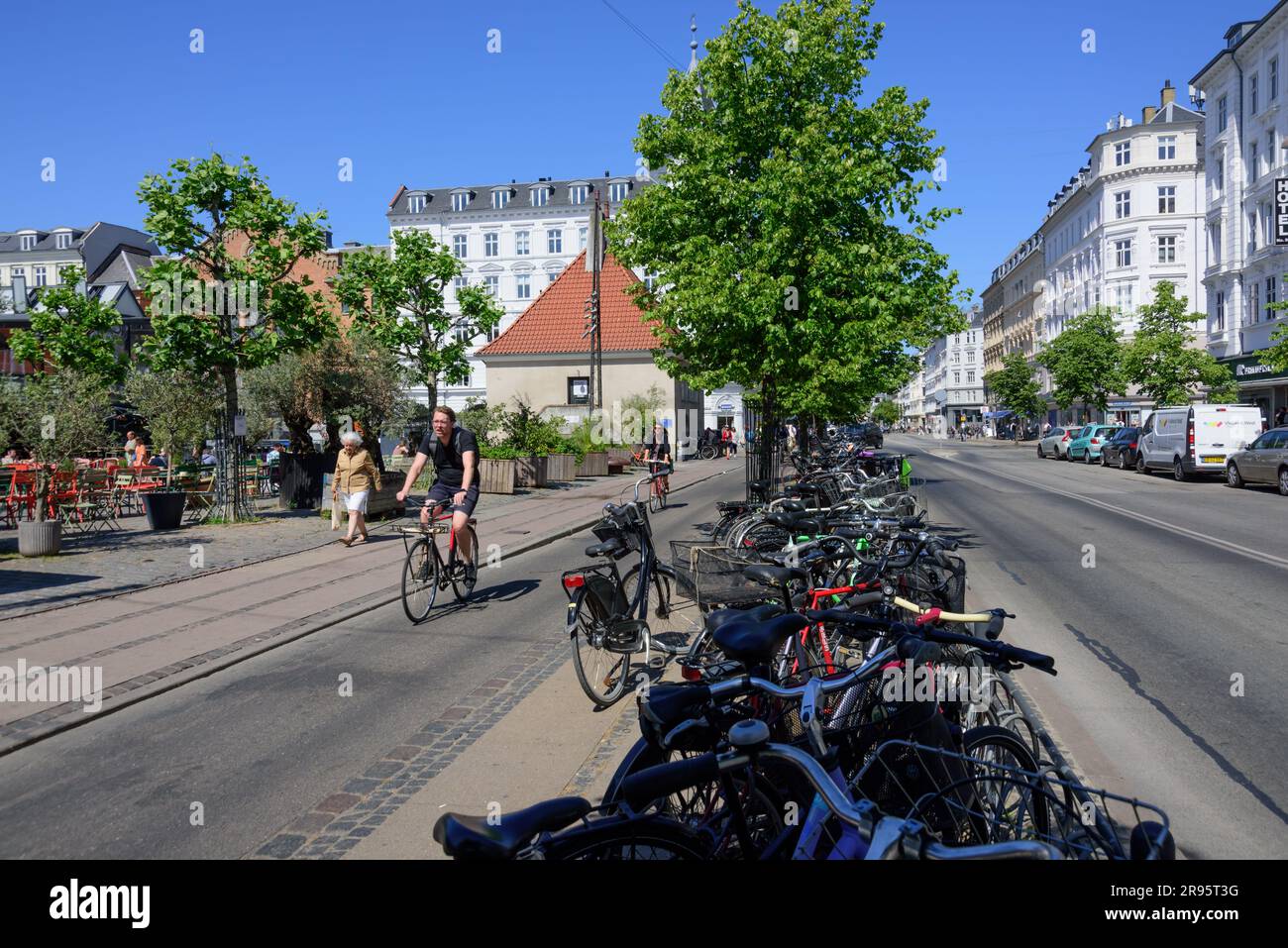 Kopenhagen cycle path hi-res stock photography and images - Alamy