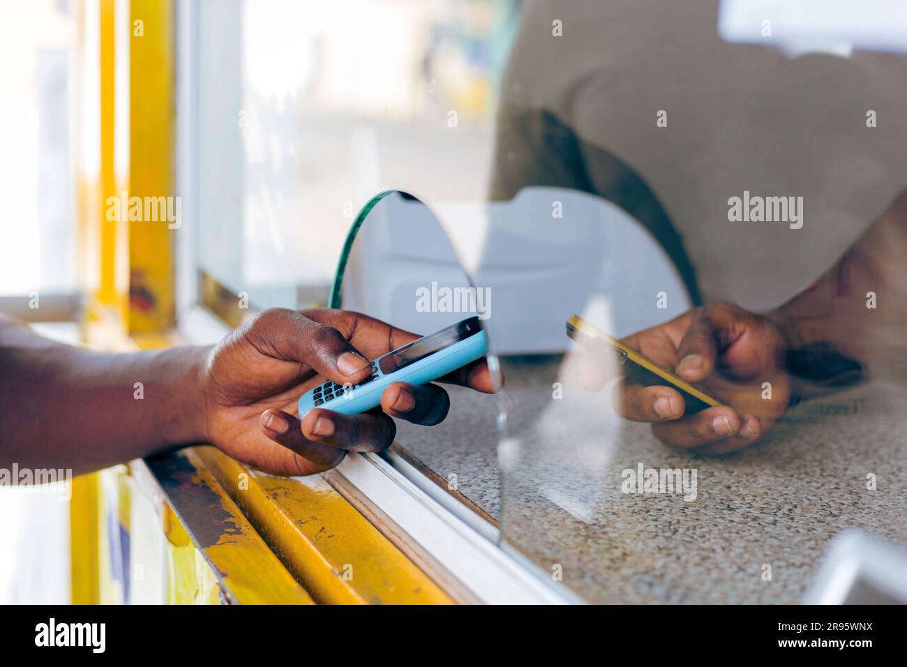 Mobile money africa hi-res stock photography and images - Alamy