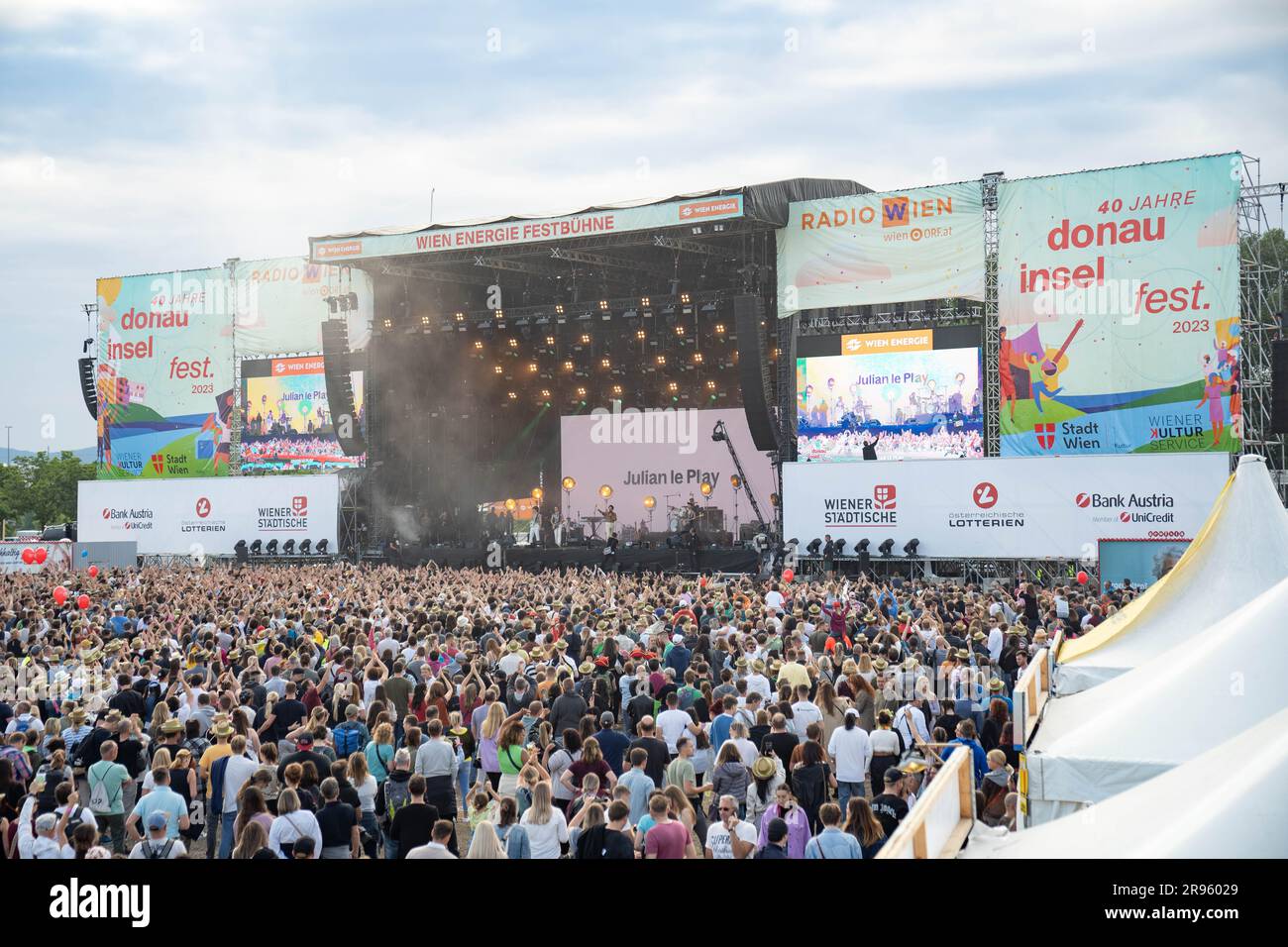 Julian le play hi-res stock photography and images - Alamy