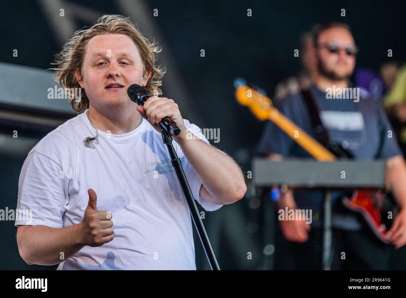 Glastonbury, UK. 24th June, 2023. Lewis Capaldi plays the Pyramid Stage ...