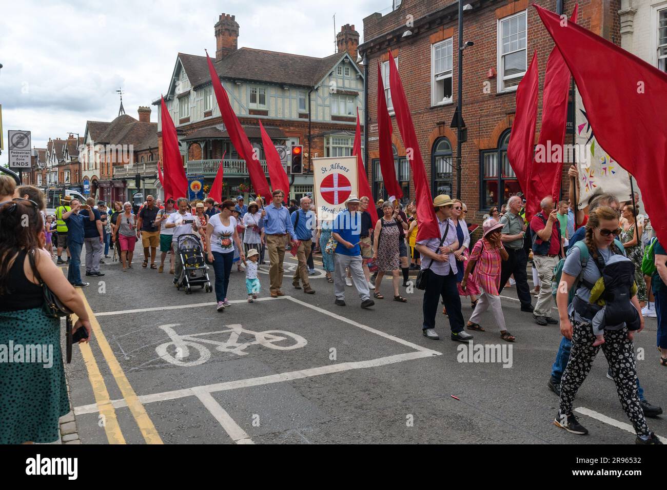 St Albans, UK, 24th June 2023, Alban Pilgrimage, a magnificent ...