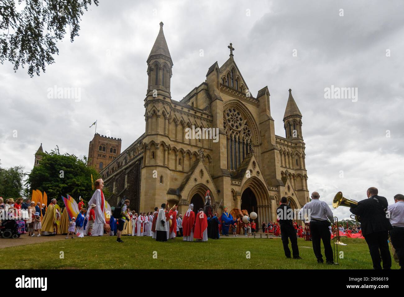 St Albans, UK, 24th June 2023, Alban Pilgrimage, a magnificent ...