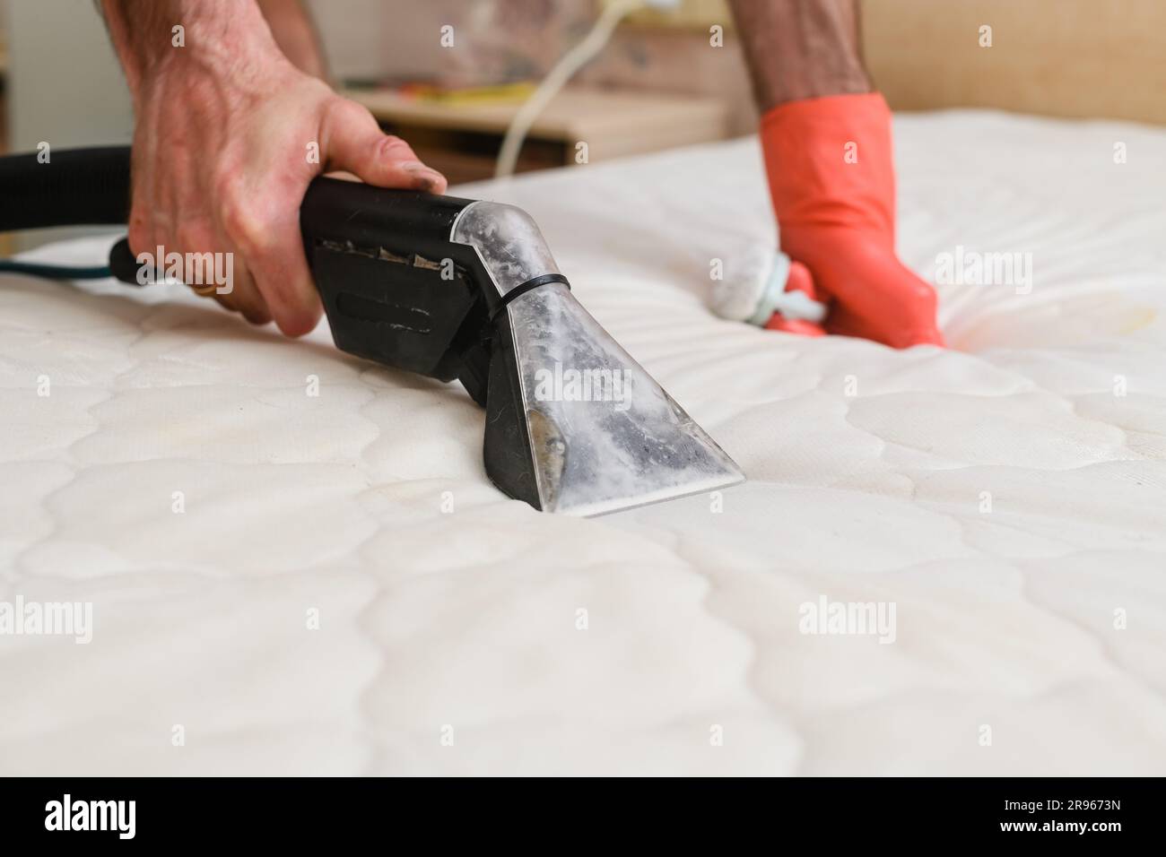 Mattress dry cleaning professional extraction hi-res stock photography ...