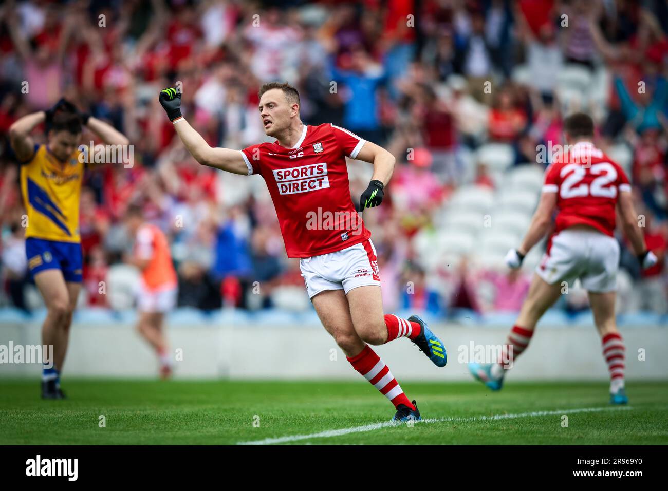 Gaa referee hi-res stock photography and images - Alamy