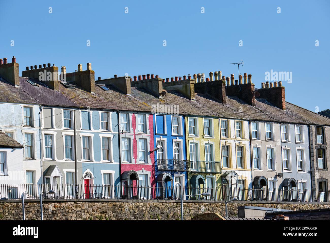 English manor terrace hi-res stock photography and images - Alamy