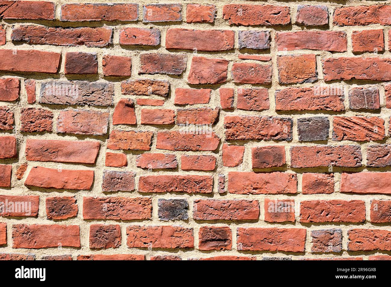 Irregular tile hi-res stock photography and images - Alamy