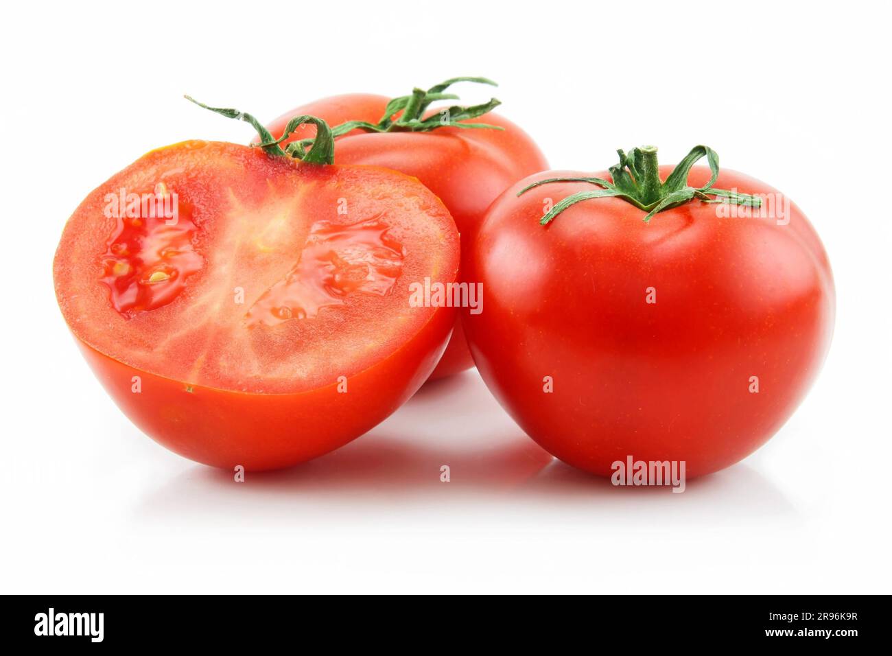 Ripe sliced tomatoes hi-res stock photography and images - Alamy
