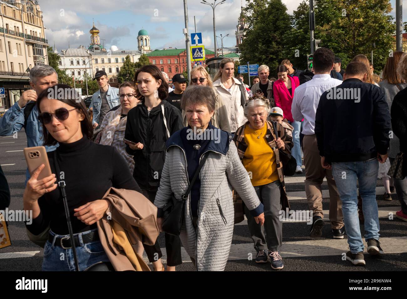 Daily life in moscow hi-res stock photography and images - Alamy