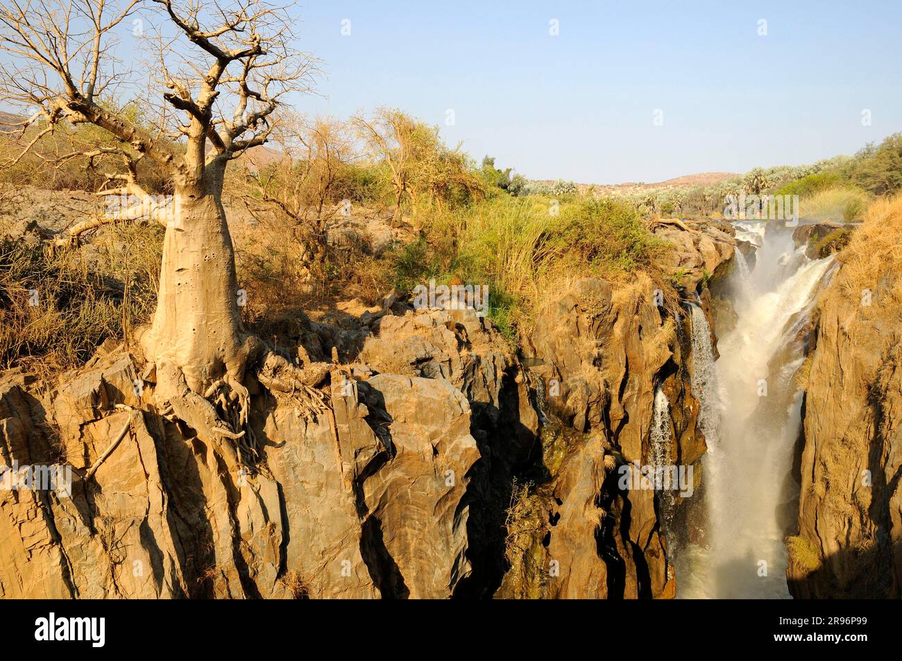 Epupa waterfall hi-res stock photography and images - Alamy